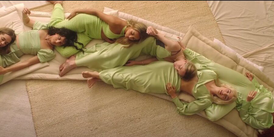 Певица Lorde совершает ритуалы в новом клипе на песню Mood Ring – Сити